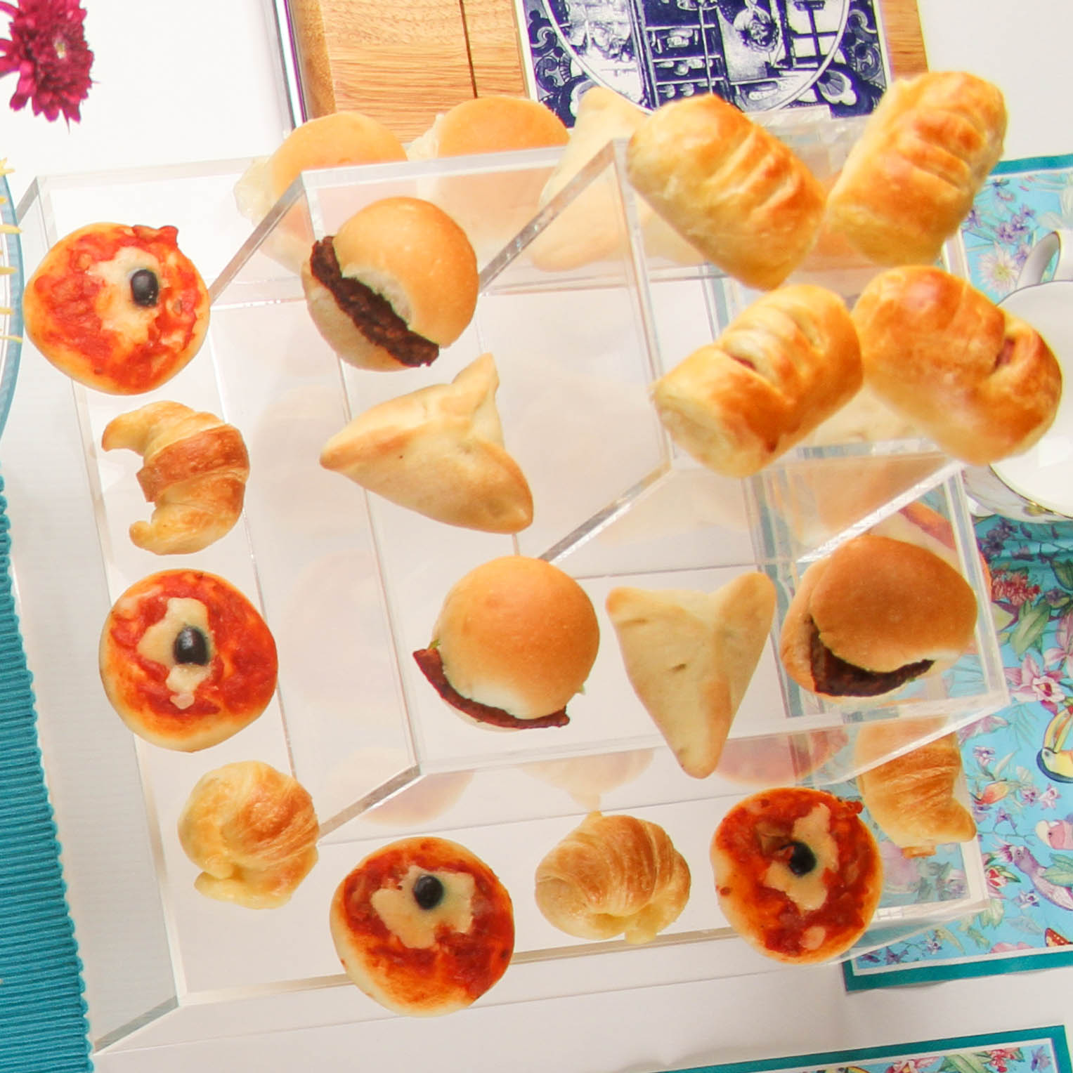 Tariq Pastries W.L.L.